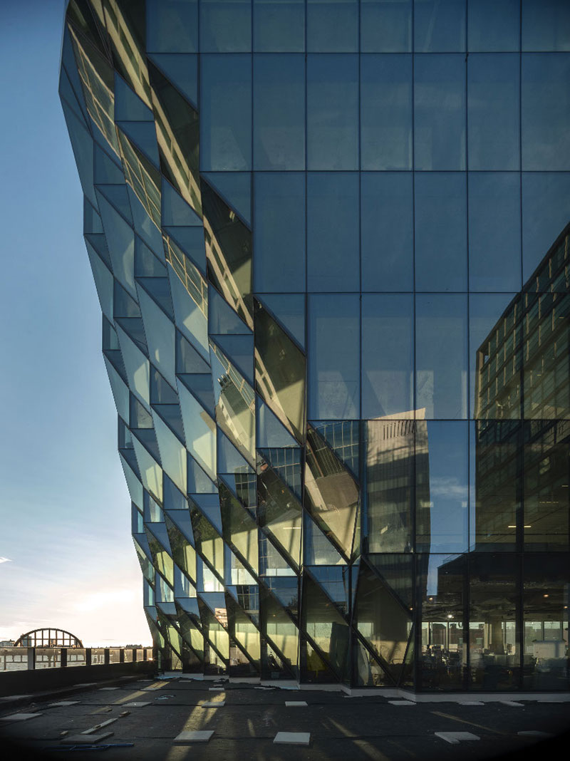 Construction Wraps on Solar Carve, Studio Gang’s Prismatic Office ...