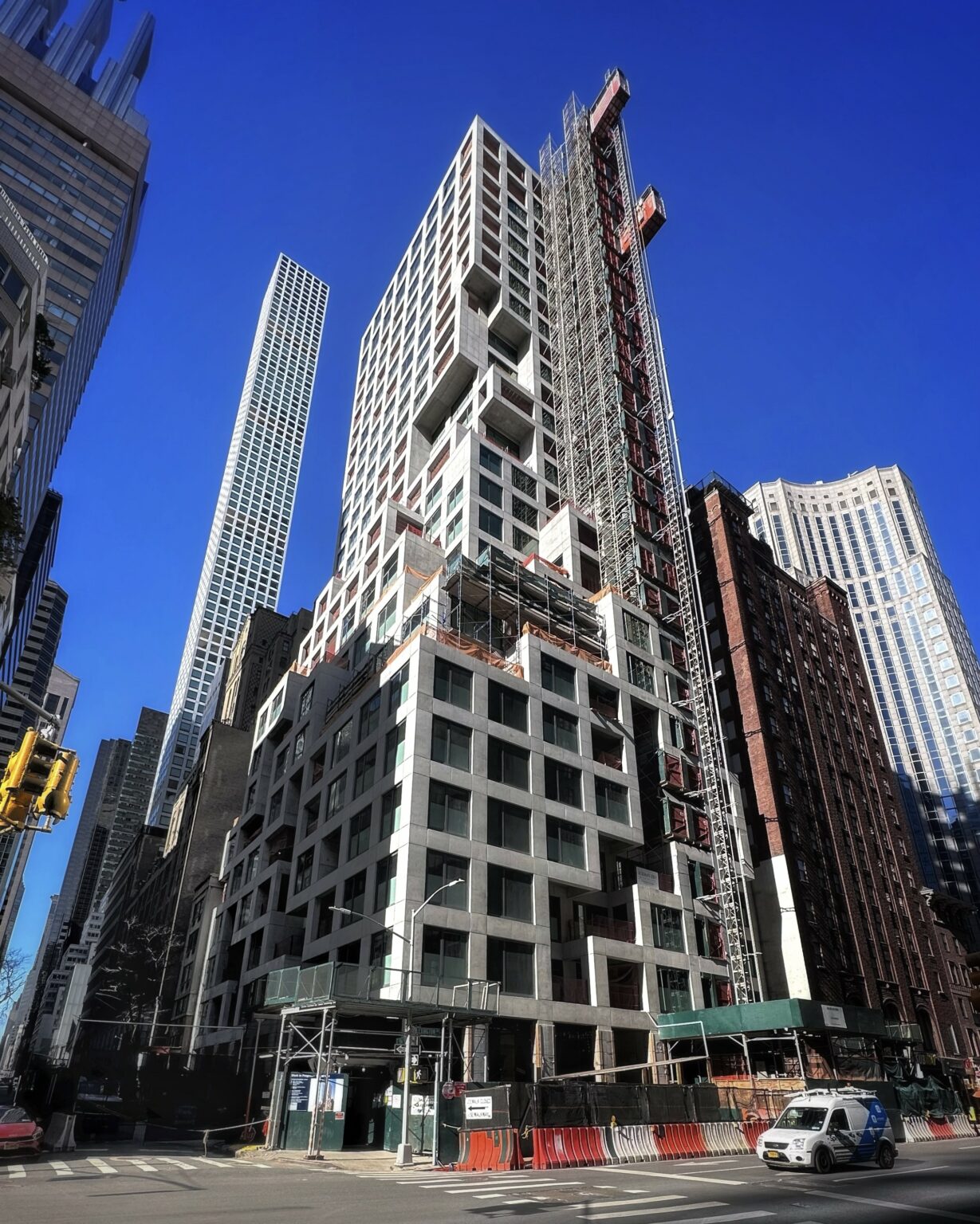 Window Installation Continues on ODA's 126 East 57th Street in Midtown ...
