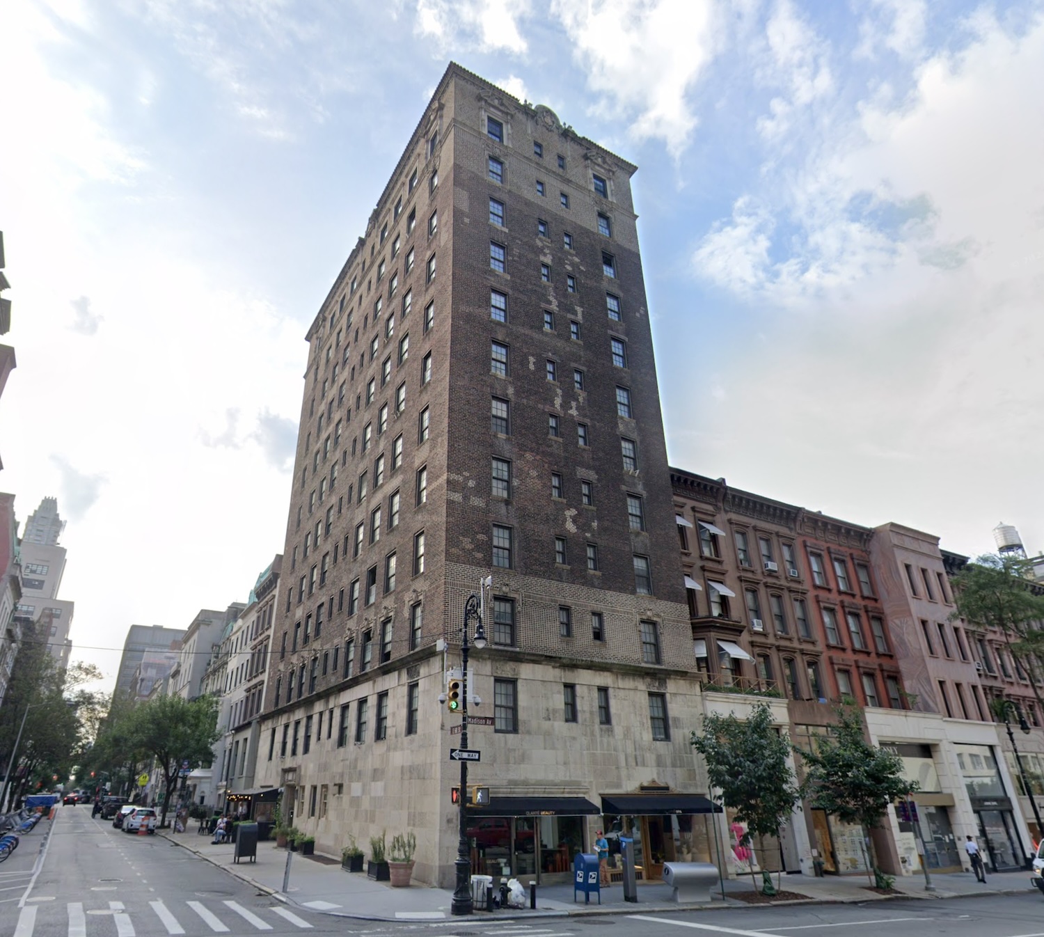 Storefront Addition Under Review For 809 Madison Avenue