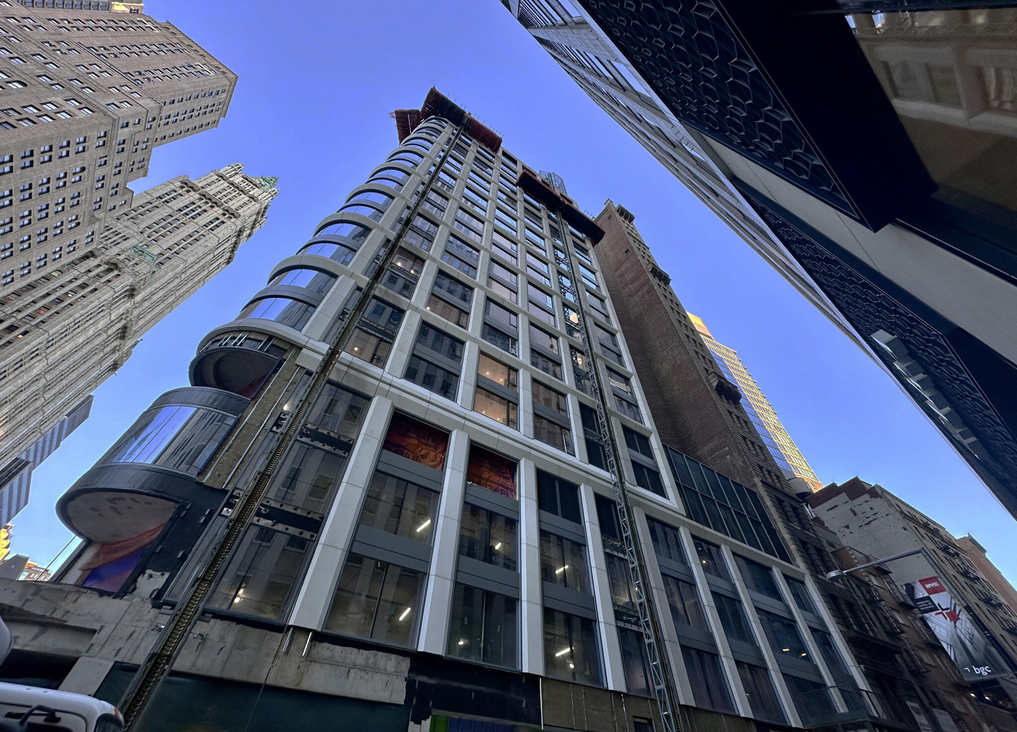 Façade Installation Progresses on 1 Park Row in the Financial District ...