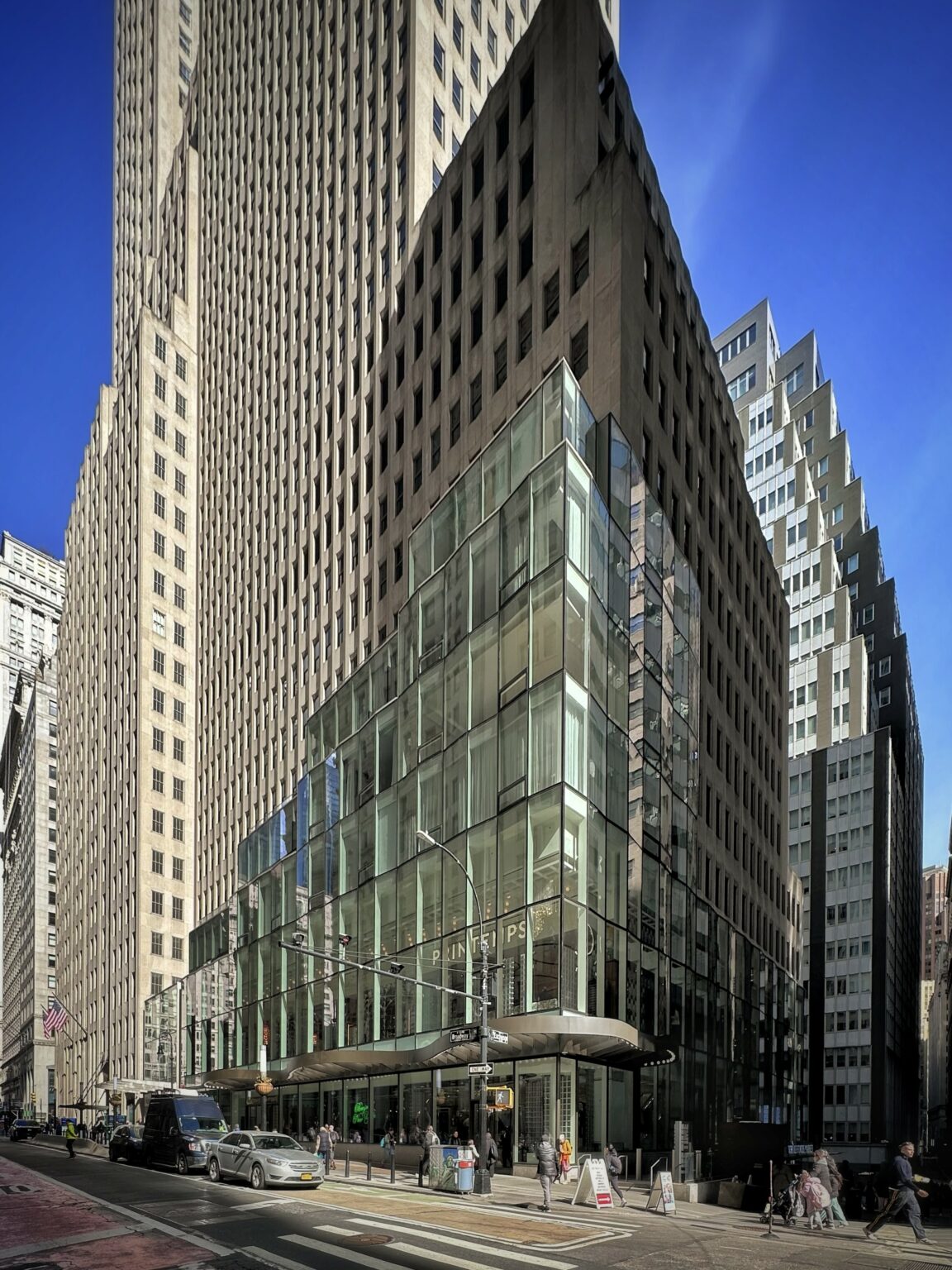 French Department Store Printemps Opens At One Wall Street in Financial ...