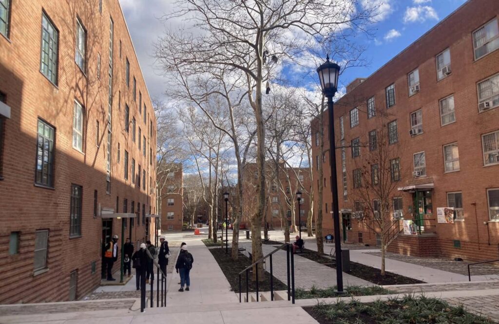 LPC To Review Proposal For Renovation Of Harlem River Houses